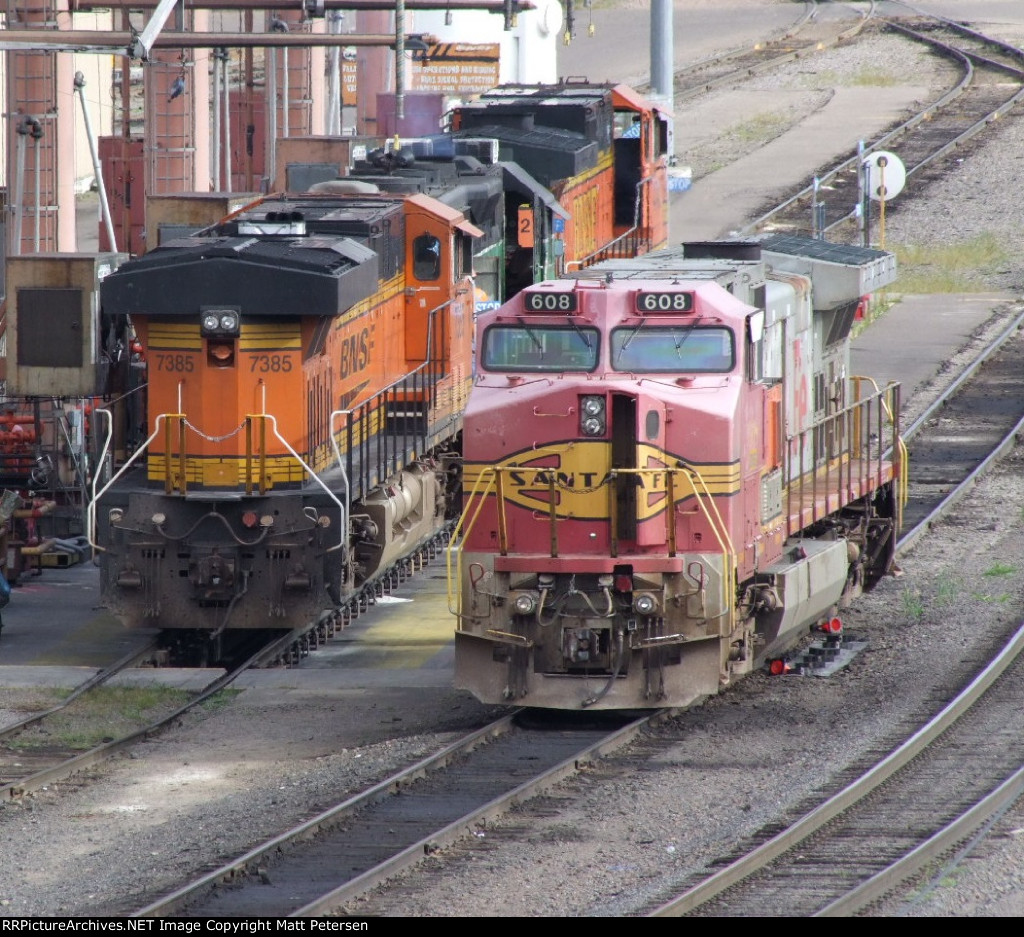 BNSF 7385